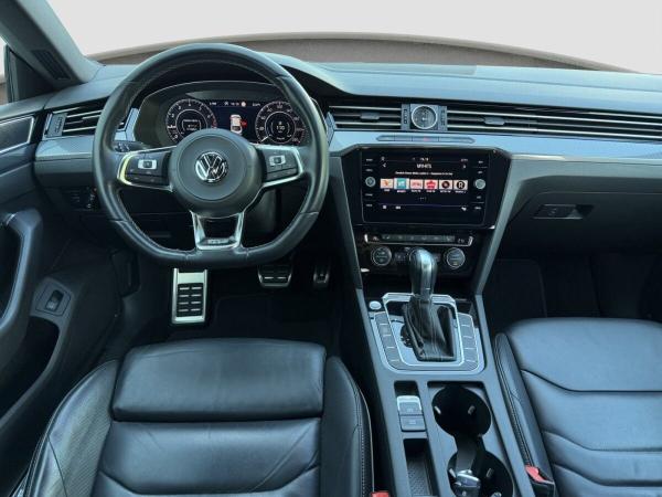 Grey Volkswagen Arteon 2018 in Parnu, with an engine capacity of 1.50 L and mileage of 145 thousand km for 22900 €, photo 7 on AUTOMOTO.COM.LV