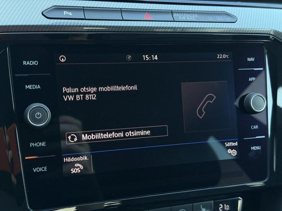 Grey Volkswagen Arteon 2018 in Parnu, with an engine capacity of 1.50 L and mileage of 145 thousand km for 22900 €, photo 13 on AUTOMOTO.COM.LV