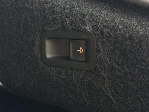 Grey Volkswagen Arteon 2020 in Parnu, with an engine capacity of 2.00 L and mileage of 130 thousand km for 30900 €, photo 24 on AUTOMOTO.COM.LV