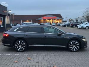 Pelēks Volkswagen Arteon 2021 Kauņa, ar dzinēja tilpumu 1.40 L un nobraukumu 84 tūkst. km par 27720 €, foto 4 vietnē AUTOMOTO.COM.LV