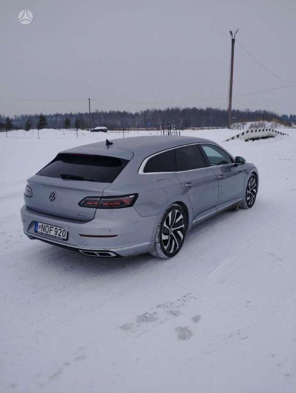 Pelēks Volkswagen Arteon 2021 Panevēža, ar dzinēja tilpumu 1.98 L un nobraukumu 41 tūkst. km par 30250 €, foto 3 vietnē AUTOMOTO.COM.LV