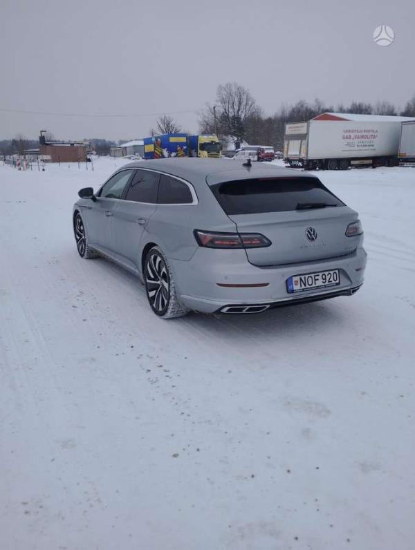 Pelēks Volkswagen Arteon 2021 Panevēža, ar dzinēja tilpumu 1.98 L un nobraukumu 41 tūkst. km par 30250 €, foto 4 vietnē AUTOMOTO.COM.LV