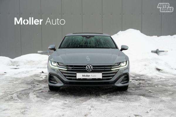 Pelēks Volkswagen Arteon 2021 Viļņa, ar dzinēja tilpumu 1.40 L un nobraukumu 141 tūkst. km par 25800 €, foto 2 vietnē AUTOMOTO.COM.LV