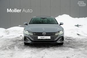 Pelēks Volkswagen Arteon 2021 Viļņa, ar dzinēja tilpumu 1.40 L un nobraukumu 141 tūkst. km par 25800 €, foto 2 vietnē AUTOMOTO.COM.LV