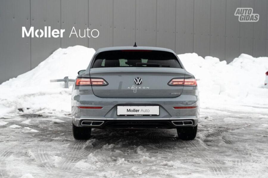 Pelēks Volkswagen Arteon 2021 Viļņa, ar dzinēja tilpumu 1.40 L un nobraukumu 141 tūkst. km par 25800 €, foto 5 vietnē AUTOMOTO.COM.LV