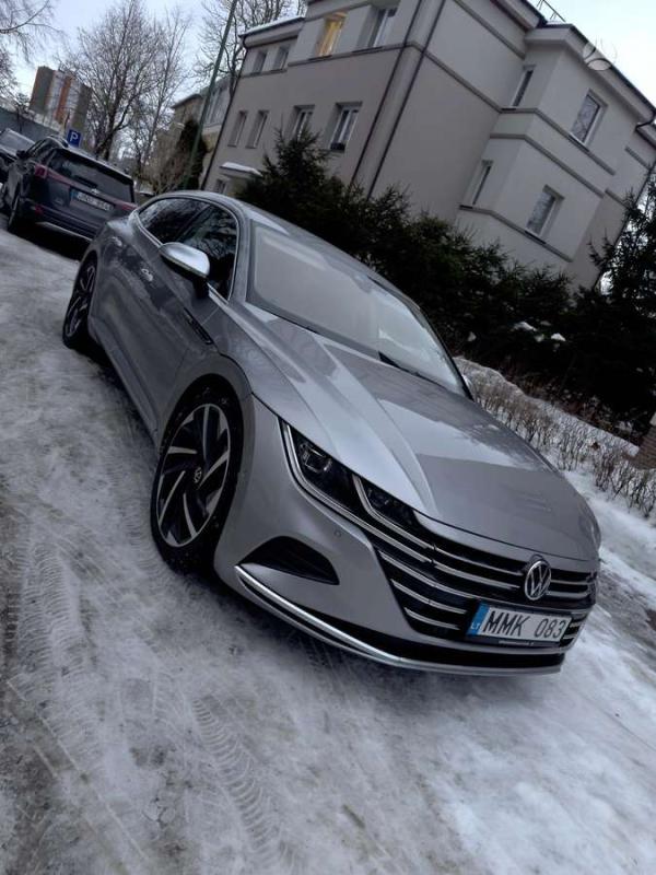 Grey Volkswagen Arteon 2021 in Klaipeda, with an engine capacity of 1.97 L and mileage of 262 thousand km for 18000 €, photo 1 on AUTOMOTO.COM.LV