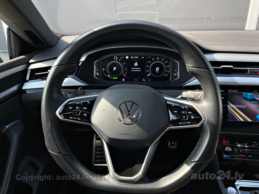 Pelēks Volkswagen Arteon 2021 Tallina, ar dzinēja tilpumu 1.40 L un nobraukumu 87 tūkst. km par 26500 €, foto 16 vietnē AUTOMOTO.COM.LV