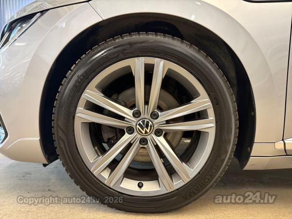 Grey Volkswagen Arteon 2021 in Tallinn, with an engine capacity of 2.00 L and mileage of 123 thousand km for 25900 €, photo 9 on AUTOMOTO.COM.LV