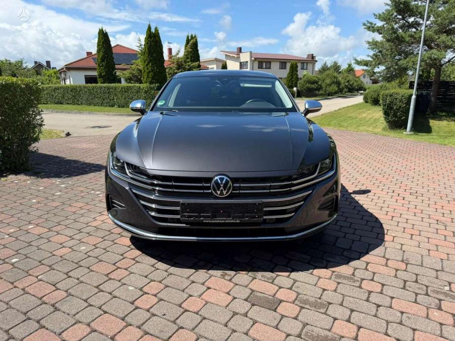 Grey Volkswagen Arteon 2021 in Klaipeda, with an engine capacity of 1.40 L and mileage of 89 thousand km for 21990 €, photo 3 on AUTOMOTO.COM.LV