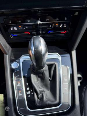 Grey Volkswagen Arteon 2021 in Klaipeda, with an engine capacity of 1.40 L and mileage of 89 thousand km for 21990 €, photo 26 on AUTOMOTO.COM.LV