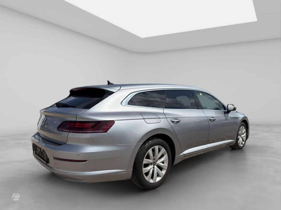 Pelēks Volkswagen Arteon 2021 Viļņa, ar dzinēja tilpumu 2.00 L un nobraukumu 233 tūkst. km par 19990 €, foto 7 vietnē AUTOMOTO.COM.LV