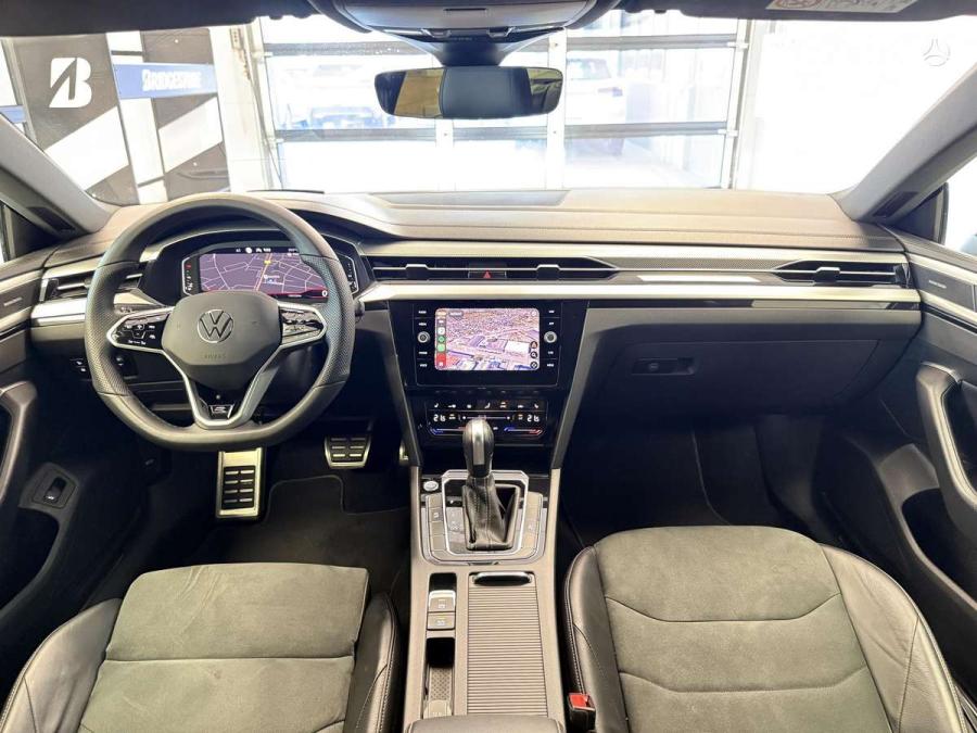 Grey Volkswagen Arteon 2021 in Kaunas, with an engine capacity of 1.97 L and mileage of 170 thousand km for 22200 €, photo 9 on AUTOMOTO.COM.LV