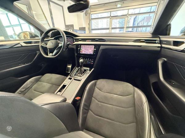 Grey Volkswagen Arteon 2021 in Kaunas, with an engine capacity of 1.97 L and mileage of 170 thousand km for 22200 €, photo 9 on AUTOMOTO.COM.LV