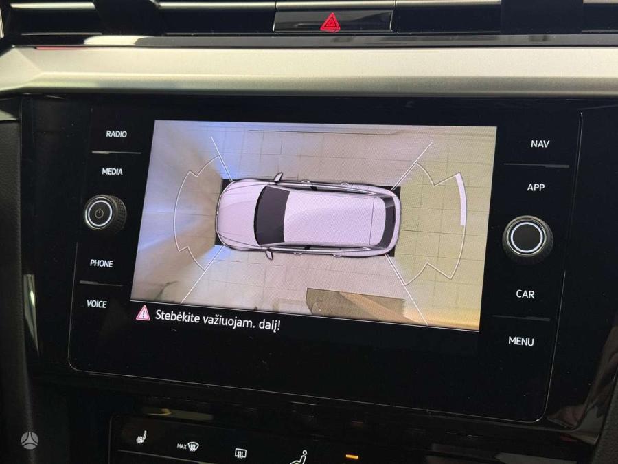 Grey Volkswagen Arteon 2021 in Kaunas, with an engine capacity of 1.97 L and mileage of 170 thousand km for 22200 €, photo 15 on AUTOMOTO.COM.LV