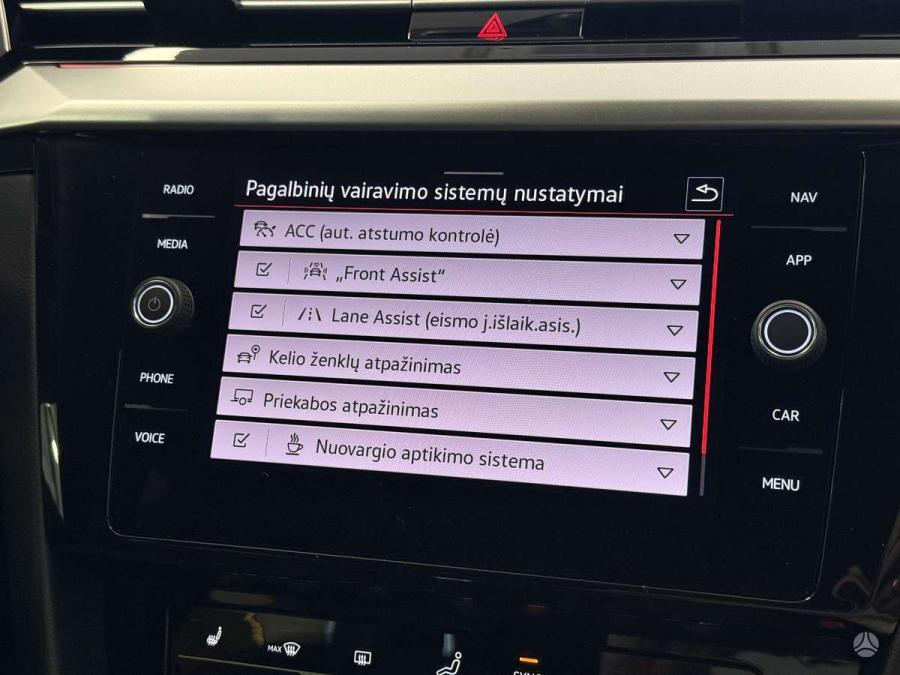 Grey Volkswagen Arteon 2021 in Kaunas, with an engine capacity of 1.97 L and mileage of 170 thousand km for 22200 €, photo 18 on AUTOMOTO.COM.LV
