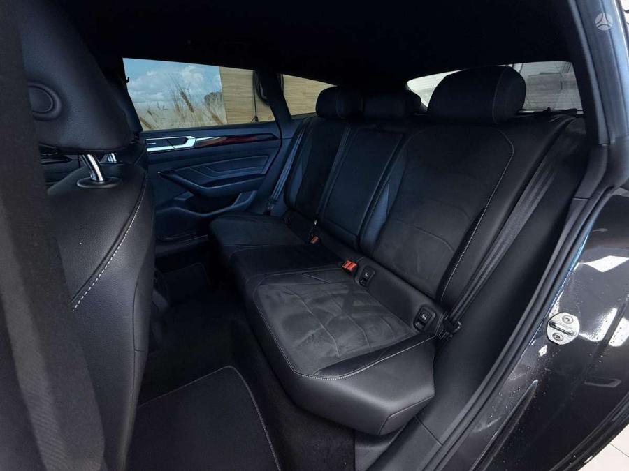 Grey Volkswagen Arteon 2021 in Kaunas, with an engine capacity of 1.97 L and mileage of 170 thousand km for 22200 €, photo 24 on AUTOMOTO.COM.LV