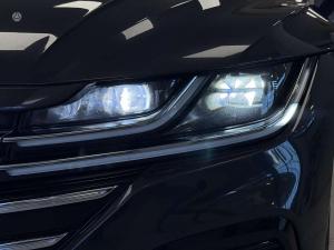 Grey Volkswagen Arteon 2021 in Kaunas, with an engine capacity of 1.97 L and mileage of 170 thousand km for 22200 €, photo 35 on AUTOMOTO.COM.LV