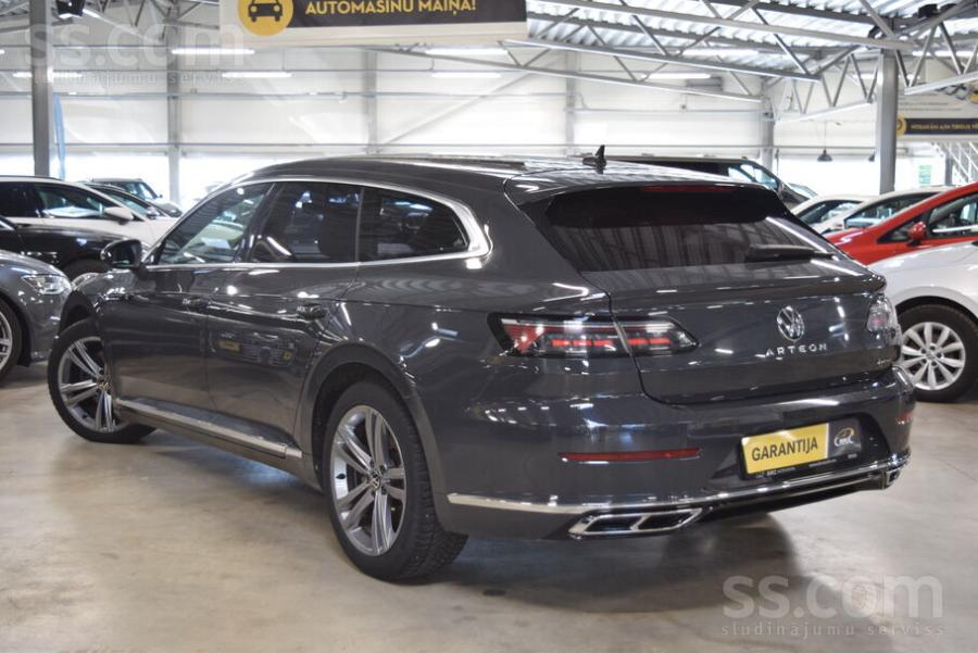 Grey Volkswagen Arteon 2021 in Riga, with an engine capacity of 2.00 L and mileage of 135 thousand km for 24900 €, photo 3 on AUTOMOTO.COM.LV