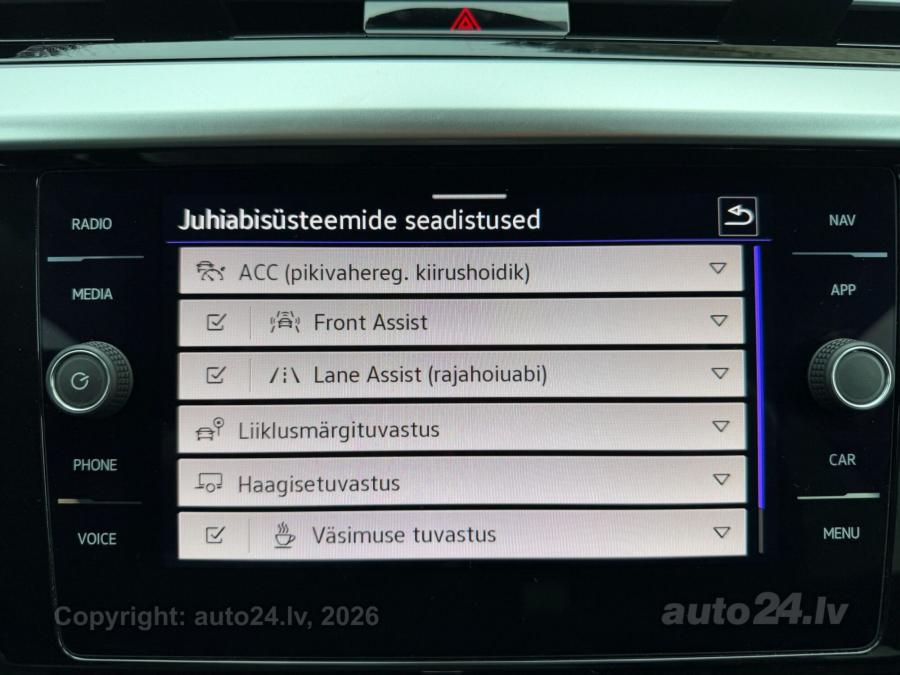 Pelēks Volkswagen Arteon 2021 Tallina, ar dzinēja tilpumu 2.00 L un nobraukumu 100 tūkst. km par 28490 €, foto 17 vietnē AUTOMOTO.COM.LV