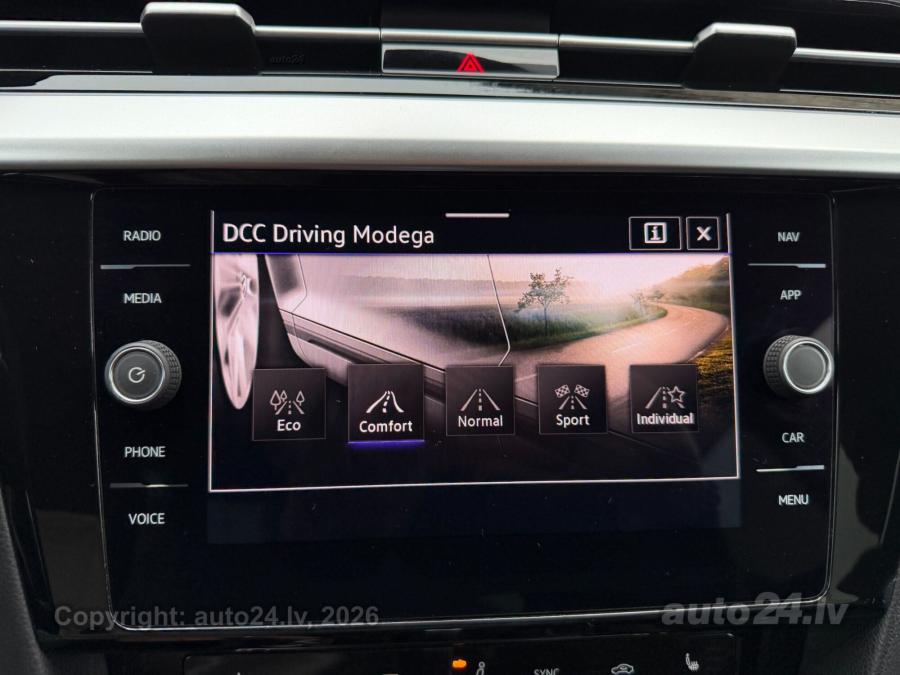 Pelēks Volkswagen Arteon 2021 Tallina, ar dzinēja tilpumu 2.00 L un nobraukumu 100 tūkst. km par 28490 €, foto 19 vietnē AUTOMOTO.COM.LV