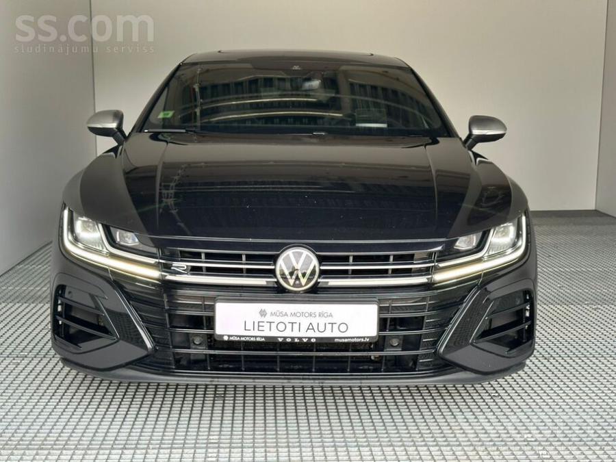 Grey Volkswagen Arteon 2022 in Riga, with an engine capacity of 2.00 L and mileage of 65 thousand km for 34900 €, photo 3 on AUTOMOTO.COM.LV