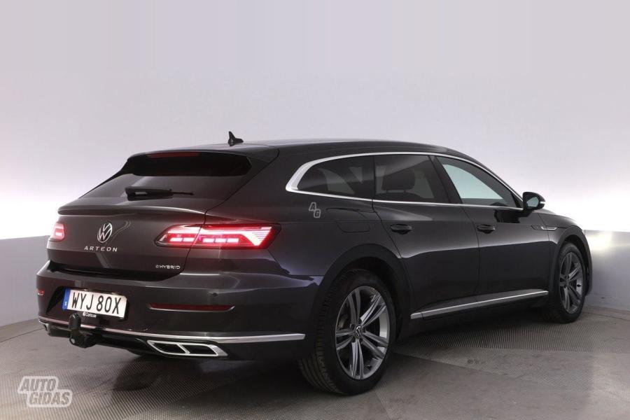 Grey Volkswagen Arteon 2022 in Kaunas, with an engine capacity of 0.00 L and mileage of 67 thousand km for 31859 €, photo 5 on AUTOMOTO.COM.LV
