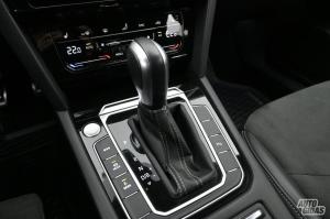 Grey Volkswagen Arteon 2022 in Kaunas, with an engine capacity of 0.00 L and mileage of 67 thousand km for 31859 €, photo 15 on AUTOMOTO.COM.LV