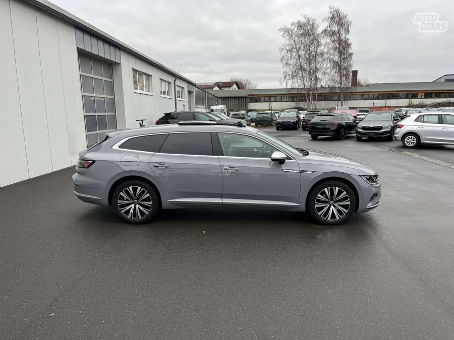 Grey Volkswagen Arteon 2022 in Kaunas, with an engine capacity of 1.40 L and mileage of 35 thousand km for 32556 €, photo 5 on AUTOMOTO.COM.LV