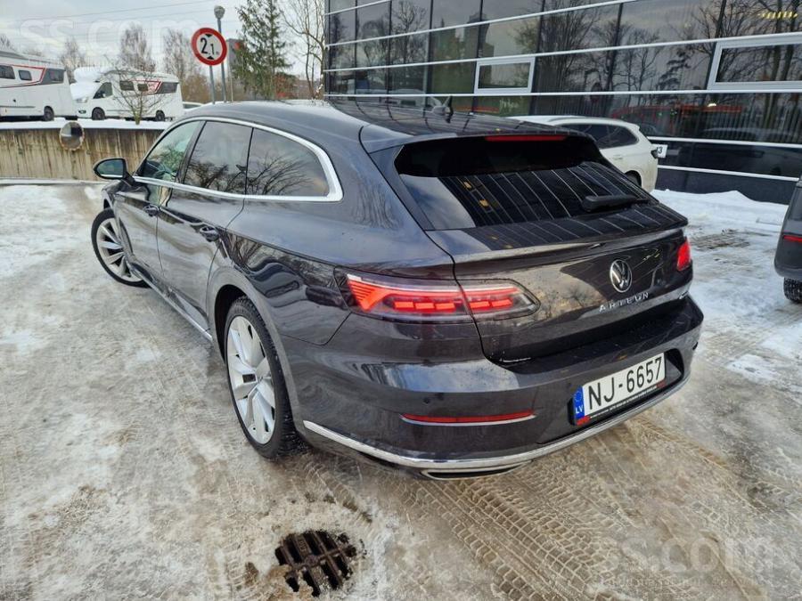 Pelēks Volkswagen Arteon 2022 Rīga, ar dzinēja tilpumu 2.00 L un nobraukumu 86 tūkst. km par 27500 €, foto 4 vietnē AUTOMOTO.COM.LV
