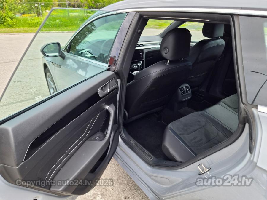 Grey Volkswagen Arteon 2022 in Tallinn, with an engine capacity of 1.40 L and mileage of 49 thousand km for 33500 €, photo 10 on AUTOMOTO.COM.LV