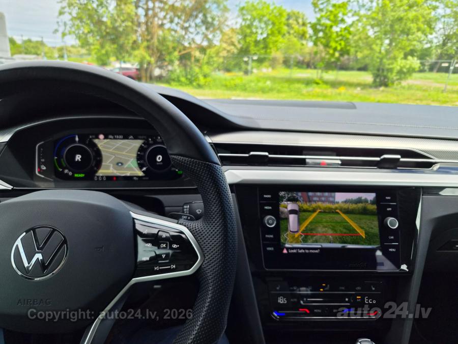 Grey Volkswagen Arteon 2022 in Tallinn, with an engine capacity of 1.40 L and mileage of 49 thousand km for 33500 €, photo 19 on AUTOMOTO.COM.LV
