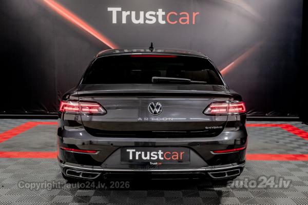 Grey Volkswagen Arteon 2022 in Parnu, with an engine capacity of 1.40 L and mileage of 192 thousand km for 19990 €, photo 10 on AUTOMOTO.COM.LV