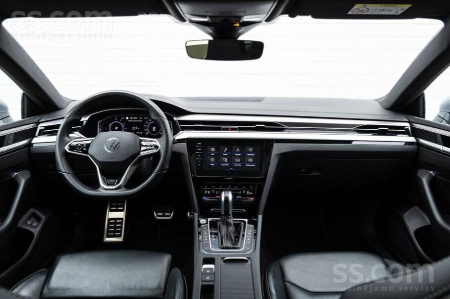 Pelēks Volkswagen Arteon 2022 Rīga, ar dzinēja tilpumu 1.40 L un nobraukumu 82 tūkst. km par 26950 €, foto 10 vietnē AUTOMOTO.COM.LV