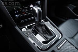 Pelēks Volkswagen Arteon 2022 Rīga, ar dzinēja tilpumu 1.40 L un nobraukumu 82 tūkst. km par 26950 €, foto 18 vietnē AUTOMOTO.COM.LV