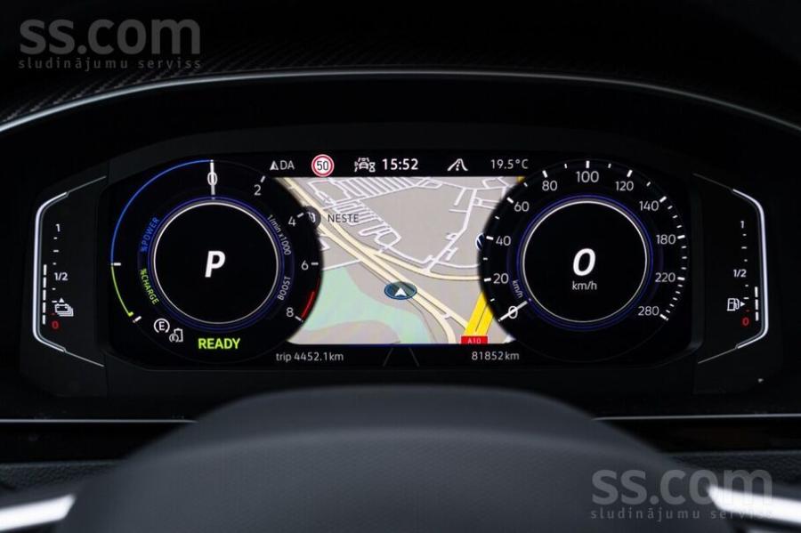 Pelēks Volkswagen Arteon 2022 Rīga, ar dzinēja tilpumu 1.40 L un nobraukumu 82 tūkst. km par 26950 €, foto 29 vietnē AUTOMOTO.COM.LV