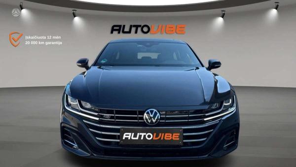 Pelēks Volkswagen Arteon 2022 Viļņa, ar dzinēja tilpumu 1.40 L un nobraukumu 90 tūkst. km par 26666 €, foto 2 vietnē AUTOMOTO.COM.LV