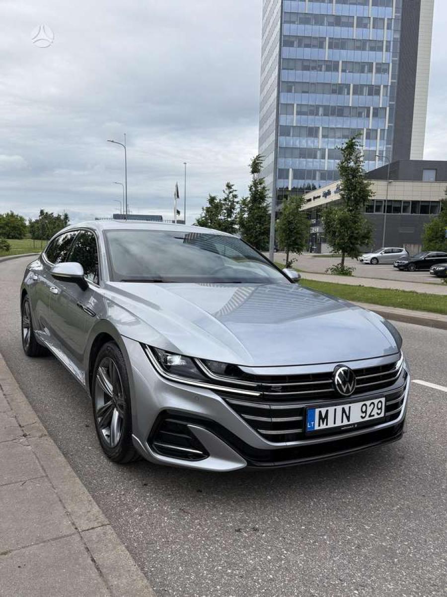 Pelēks Volkswagen Arteon 2022 Viļņa, ar dzinēja tilpumu 1.98 L un nobraukumu 61 tūkst. km par 28500 €, foto 1 vietnē AUTOMOTO.COM.LV