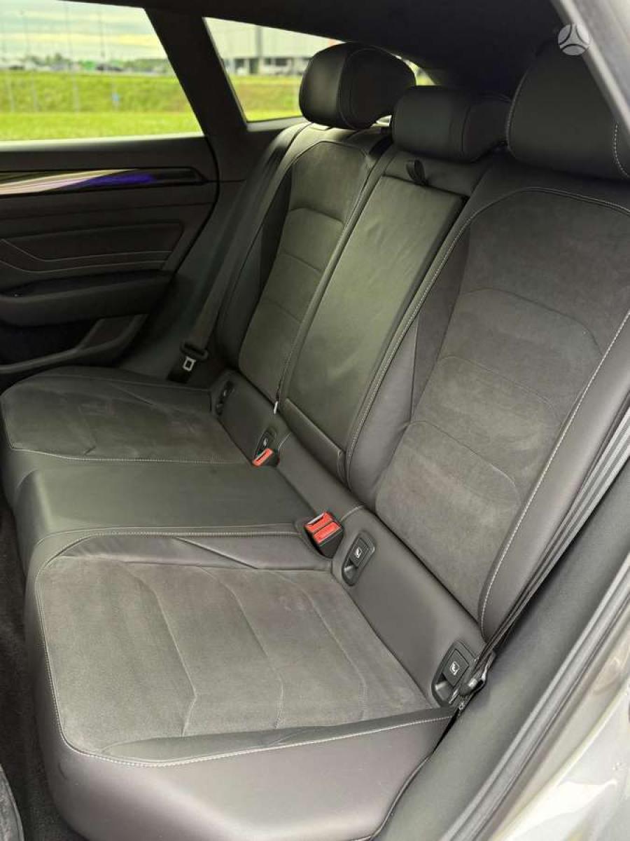 Pelēks Volkswagen Arteon 2022 Viļņa, ar dzinēja tilpumu 1.98 L un nobraukumu 61 tūkst. km par 28500 €, foto 21 vietnē AUTOMOTO.COM.LV