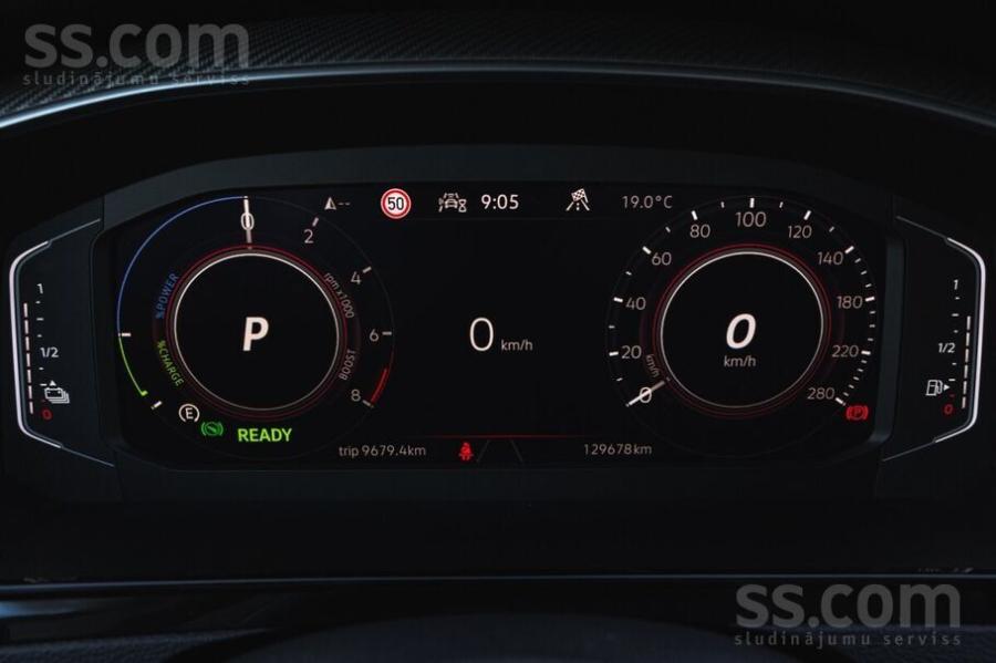 Pelēks Volkswagen Arteon 2022 Ventspils, ar dzinēja tilpumu 1.40 L un nobraukumu 130 tūkst. km par 24650 €, foto 21 vietnē AUTOMOTO.COM.LV
