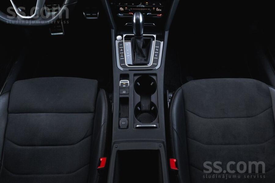 Pelēks Volkswagen Arteon 2022 Ventspils, ar dzinēja tilpumu 1.40 L un nobraukumu 130 tūkst. km par 24650 €, foto 27 vietnē AUTOMOTO.COM.LV
