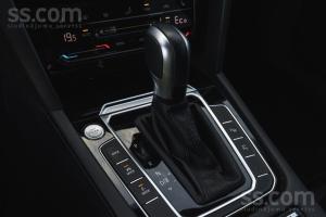 Pelēks Volkswagen Arteon 2022 Ventspils, ar dzinēja tilpumu 1.40 L un nobraukumu 130 tūkst. km par 24650 €, foto 28 vietnē AUTOMOTO.COM.LV
