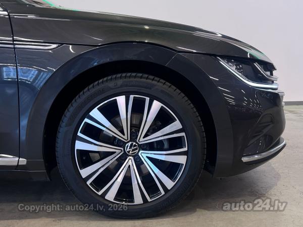 Grey Volkswagen Arteon 2022 in Tallinn, with an engine capacity of 1.40 L and mileage of 102 thousand km for 25490 €, photo 5 on AUTOMOTO.COM.LV