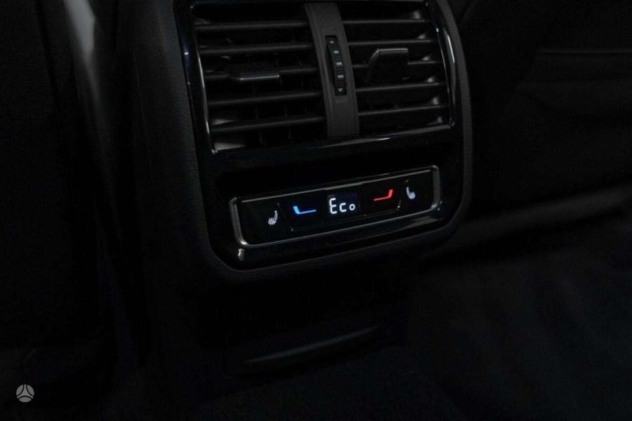 Grey Volkswagen Arteon 2022 in Vilnius, with an engine capacity of 1.40 L and mileage of 77 thousand km for 26900 €, photo 19 on AUTOMOTO.COM.LV
