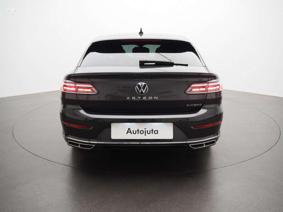 Grey Volkswagen Arteon 2022 in Vilnius, with an engine capacity of 1.40 L and mileage of 156 thousand km for 23200 €, photo 6 on AUTOMOTO.COM.LV