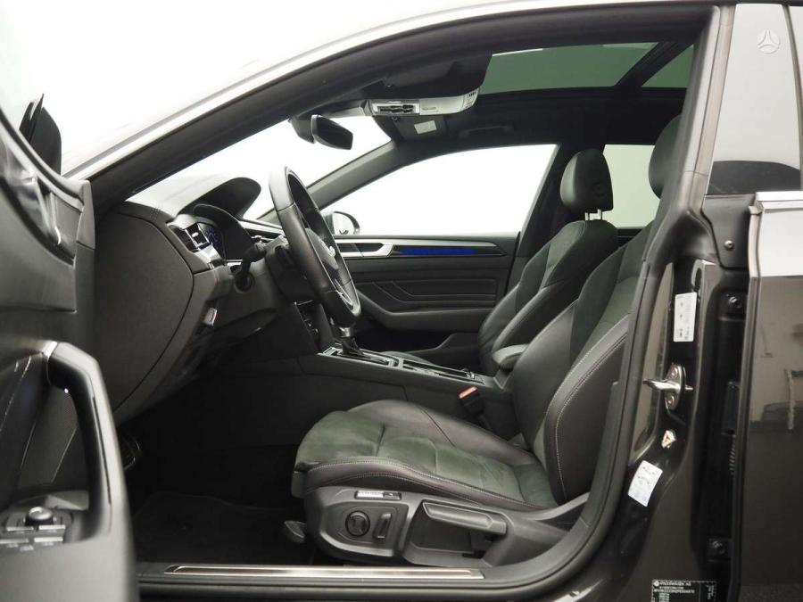 Grey Volkswagen Arteon 2022 in Vilnius, with an engine capacity of 1.40 L and mileage of 156 thousand km for 23200 €, photo 9 on AUTOMOTO.COM.LV