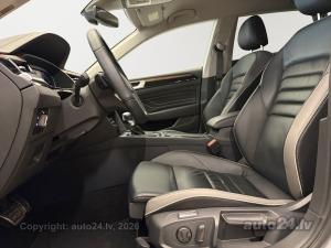 Pelēks Volkswagen Arteon 2022 Tallina, ar dzinēja tilpumu 1.40 L un nobraukumu 69 tūkst. km par 25900 €, foto 8 vietnē AUTOMOTO.COM.LV