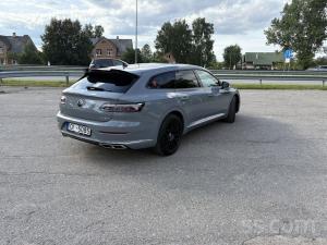 Grey Volkswagen Arteon 2022 in Riga, with an engine capacity of 1.40 L and mileage of 128 thousand km for 23500 €, photo 4 on AUTOMOTO.COM.LV