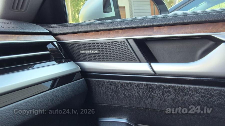 Pelēks Volkswagen Arteon 2022 Tallina, ar dzinēja tilpumu 2.00 L un nobraukumu 156 tūkst. km par 25500 €, foto 20 vietnē AUTOMOTO.COM.LV
