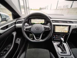 Pelēks Volkswagen Arteon 2022 Kauņa, ar dzinēja tilpumu 1.97 L un nobraukumu 219 tūkst. km par 21450 €, foto 17 vietnē AUTOMOTO.COM.LV