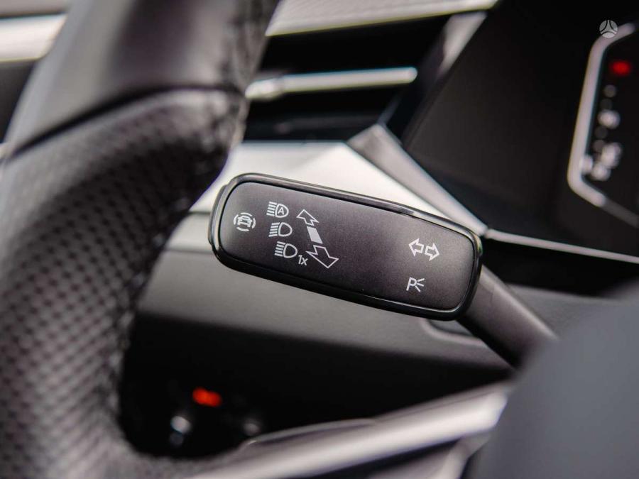 Pelēks Volkswagen Arteon 2022 Kauņa, ar dzinēja tilpumu 1.97 L un nobraukumu 219 tūkst. km par 21450 €, foto 32 vietnē AUTOMOTO.COM.LV